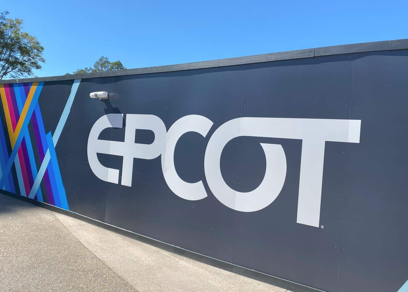 New Retro Epcot Wall Has Appeared