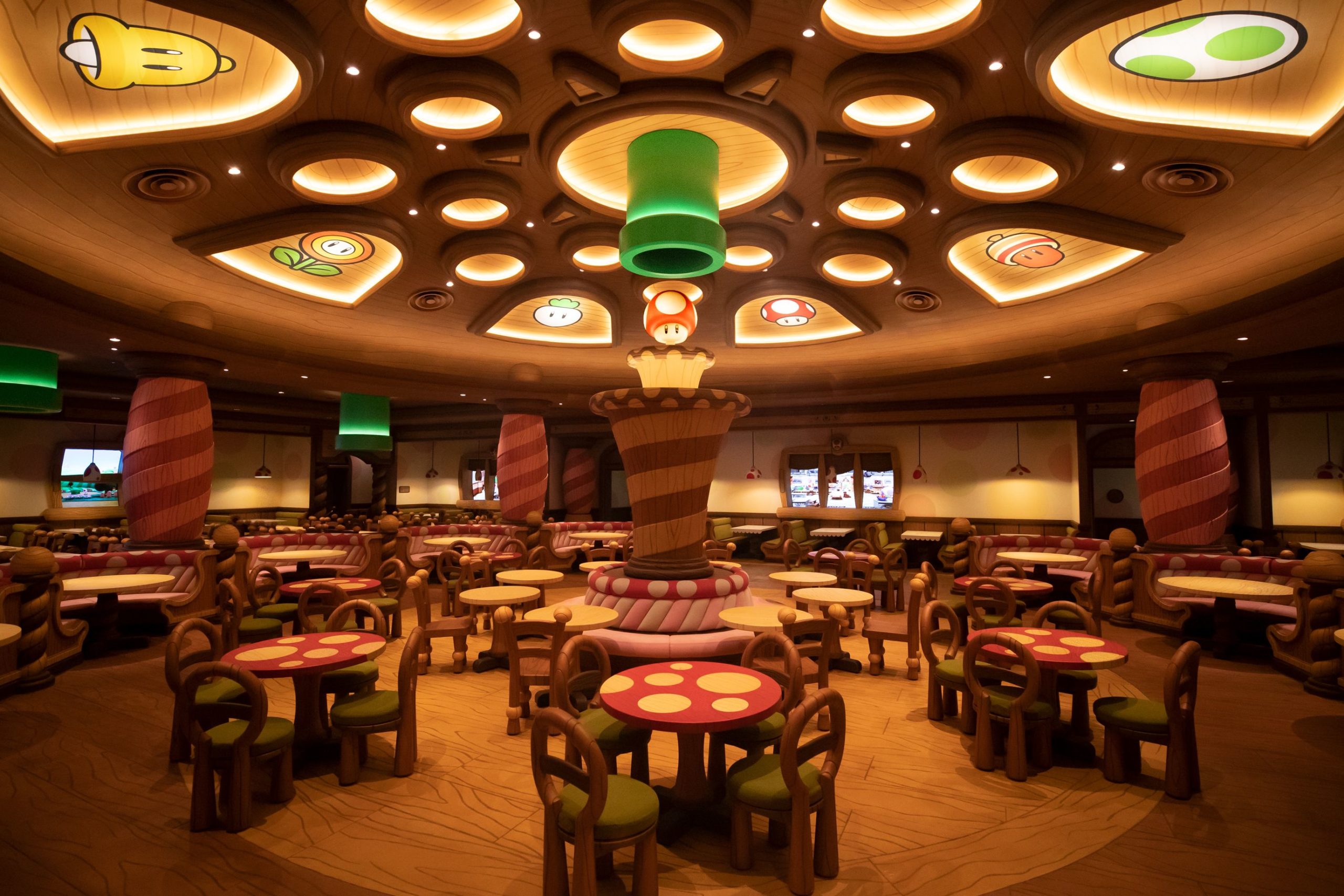 Kinopio-cafe-super-nintendo-world-4 | Pirates & Princesses