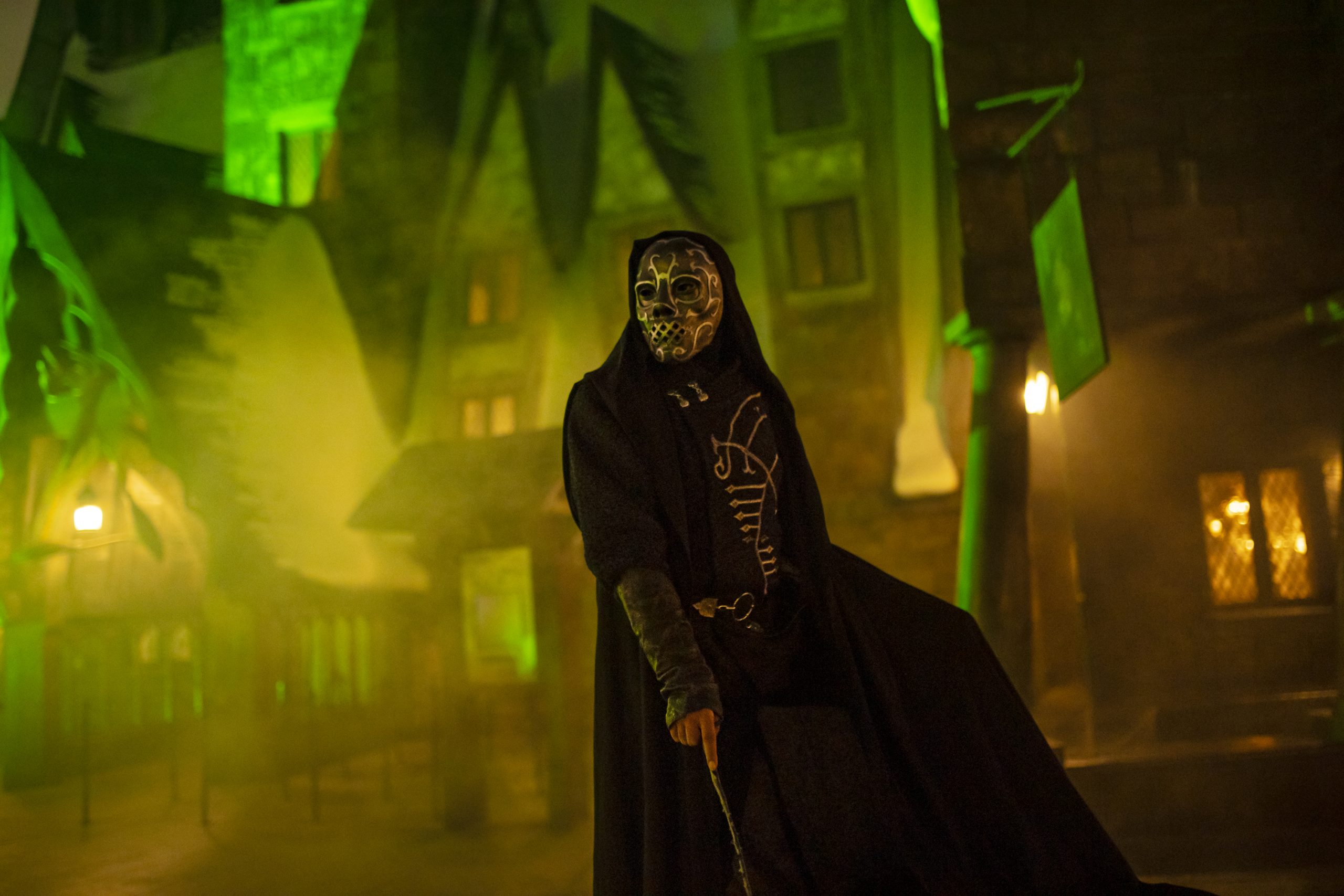 10_Death Eaters in The Wizarding World of Harry Potter | Pirates ...