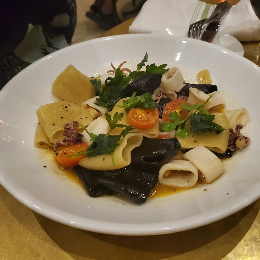 Calamarata Pasta Passholder Exclusive Universal Orlando from Vivo ...