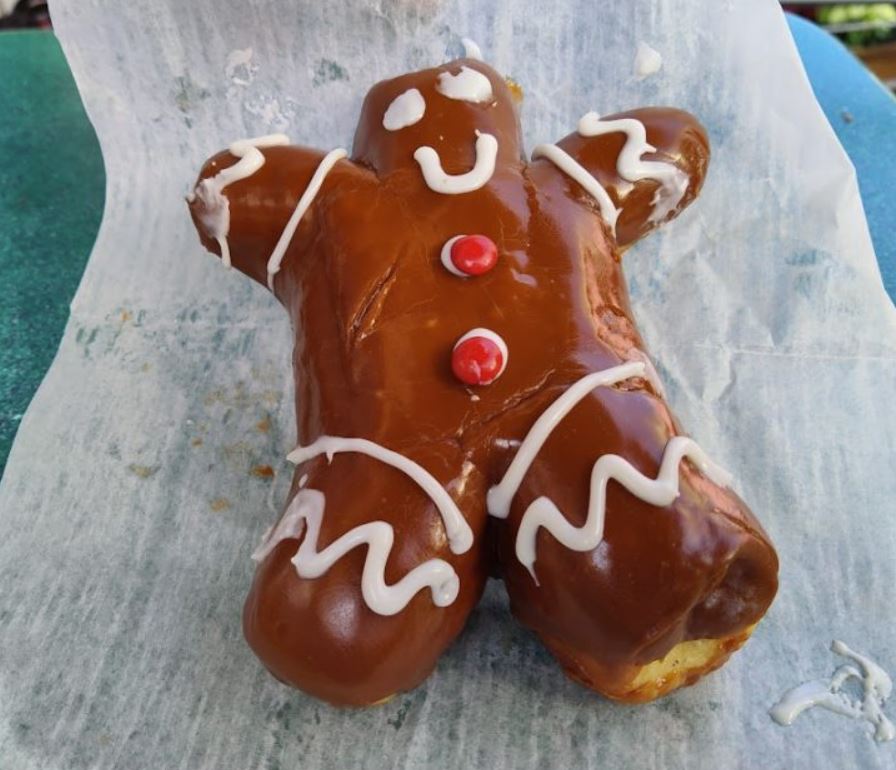 Review: Gingerbread Man Voodoo Doughnut Universal Orlando CityWalk