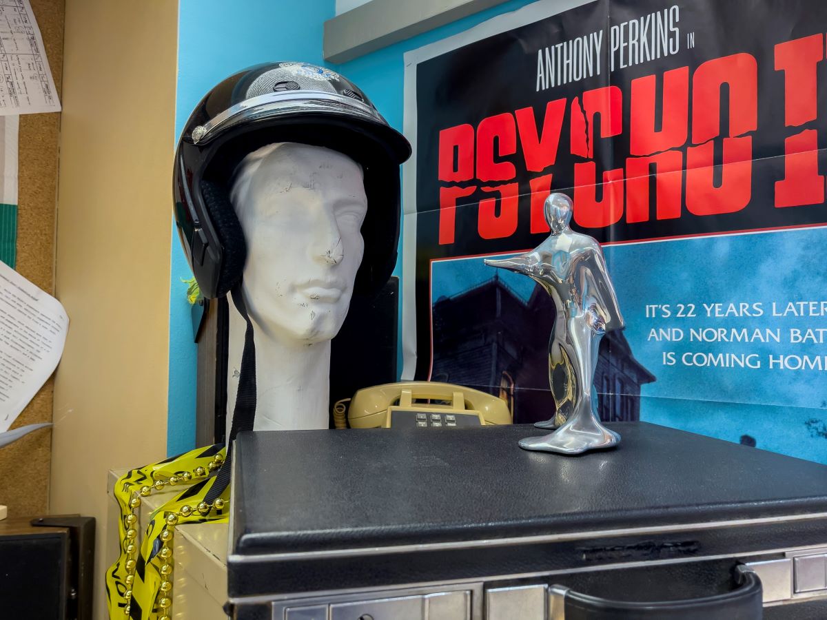 Terminator ‘Easter Egg’ in Jurassic Park Tribute Store