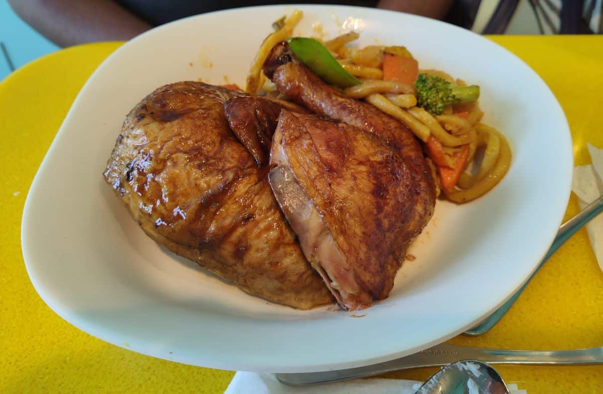 Review: Chicken Stuart's Szechuan Surprise at Minion Café Orlando