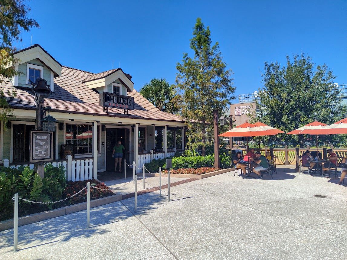 D-Luxe burger exterior | Pirates & Princesses